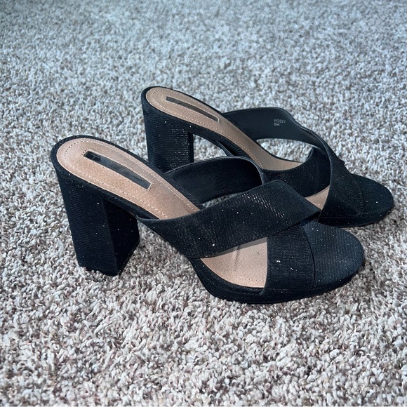 Tahari | Shoes | Tahari Block High Heel | Poshmark